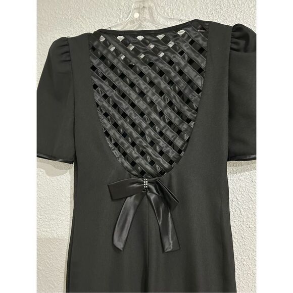 Vintage | Dresses | Vintage Lbd St Picture Is The Backof The Dress ...